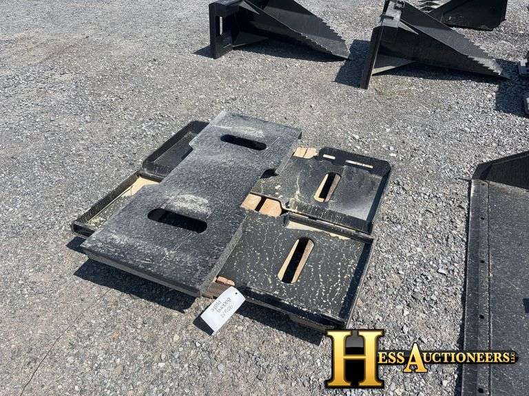 2025 MID STATE QUICK ATTACH PLATES SKID STEER ATTACHMENT - Hess Auctioneers