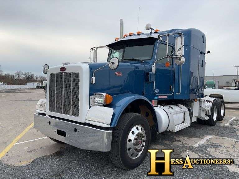 2020 PETERBILT 367 T/A SLEEPER - Hess Auctioneers