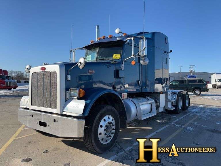 2020 PETERBILT 367 T/A SLEEPER - Hess Auctioneers
