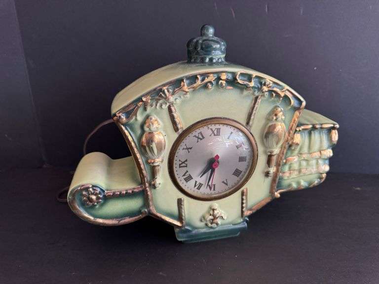 Vintage Stagecoach Ceramic Clock - Halfhill Auction Group