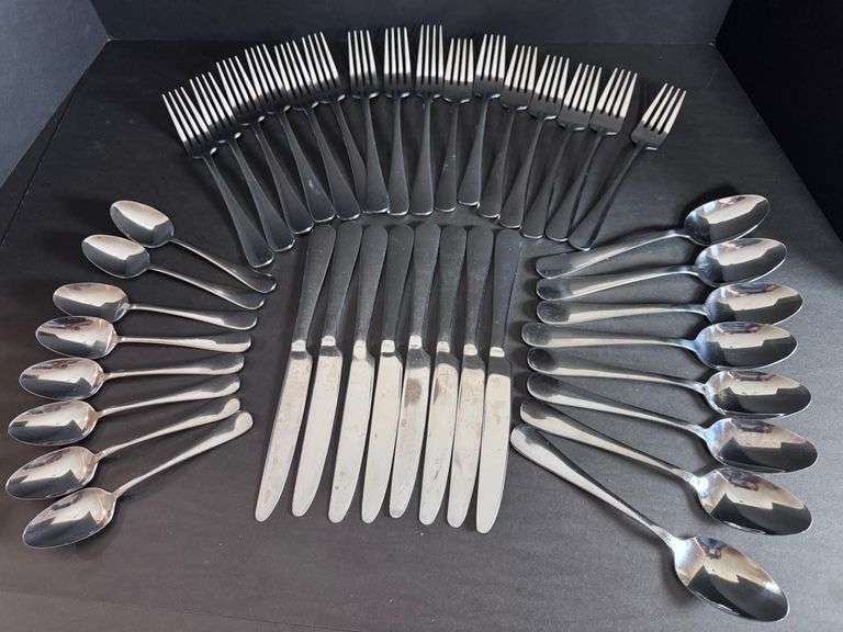 Silverware Set - Halfhill Auction Group