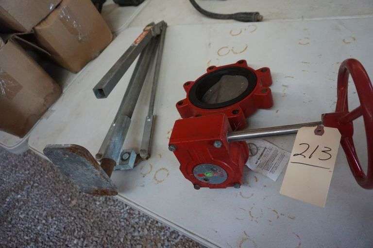 Bray Flow Valve (BFV) & Jackjaw Stake Puller - Hiatt Auction LLC