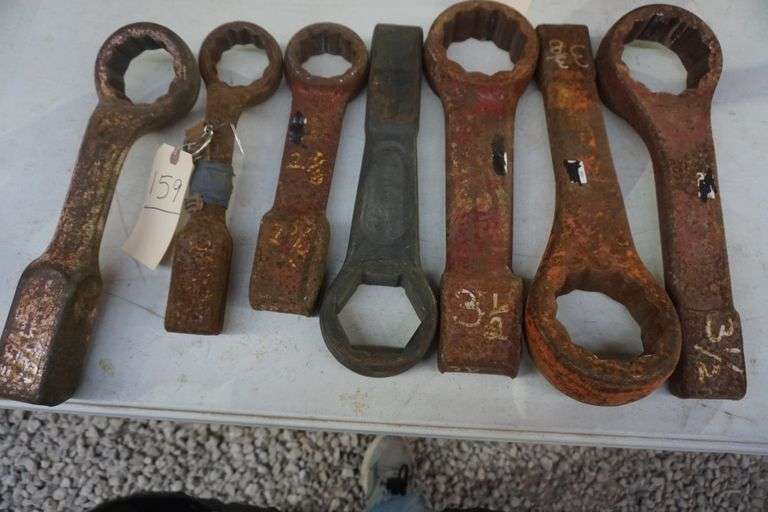 Slug Wrenches - Hiatt Auction LLC