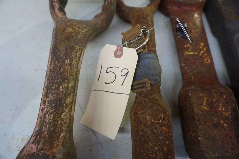 Slug Wrenches - Hiatt Auction LLC