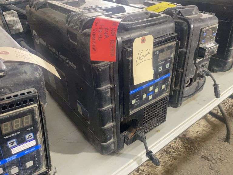 Miller Arc Reach Smart Feeder - see video - Hiatt Auction LLC