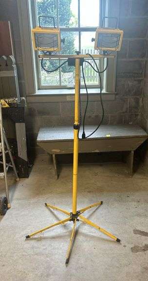 Star Stand Adjustable Work Light - H.K. Keller