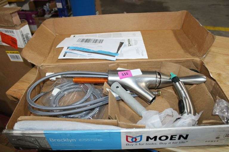 Moen Brecklyn Single-Handle Pull-Out Sprayer Kitchen Faucet With Power ...