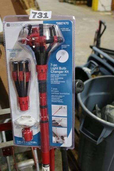 UTILITECH 7-PC LIGHT BULB CHANGER KIT - Dallas Online Auction Company