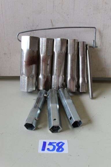 VARIOUS SIZE TUB AND SHOWER VALVE SOCKETS SET OF 8 - Dallas Online ...