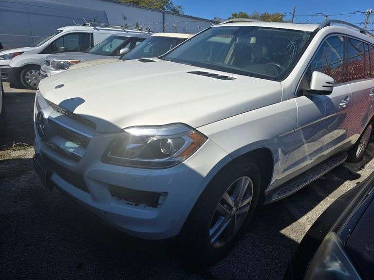 2014 MERCEDES GL450 VIN# 4JGDF7CE0EA348023 HAS KEY HAS TITLE RUNS AND DRIVES - Dallas Online ...