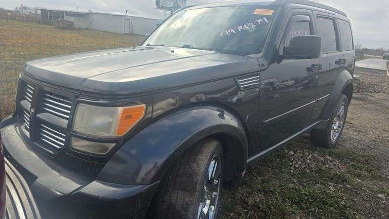 2011 DODGE NITRO VIN# 1D4PU4GX2BW582201 HAS KEY HAS TITLE RUNS AN ...