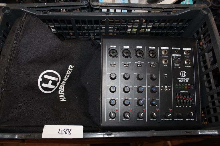 HARBINGER M200-BT PORTABLE PA SYSTEM WITH BLUETOOTH AND CUSTOM CARRY ...