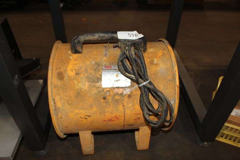 12" UTILITY BLOWER MODEL STFJ-30N - Dallas Online Auction Company
