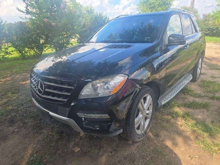 2012 MERCEDES ML350 VIN# 4JGDA5HB2CA057005 HAS KEY HAS TITLE RUNS AN ...