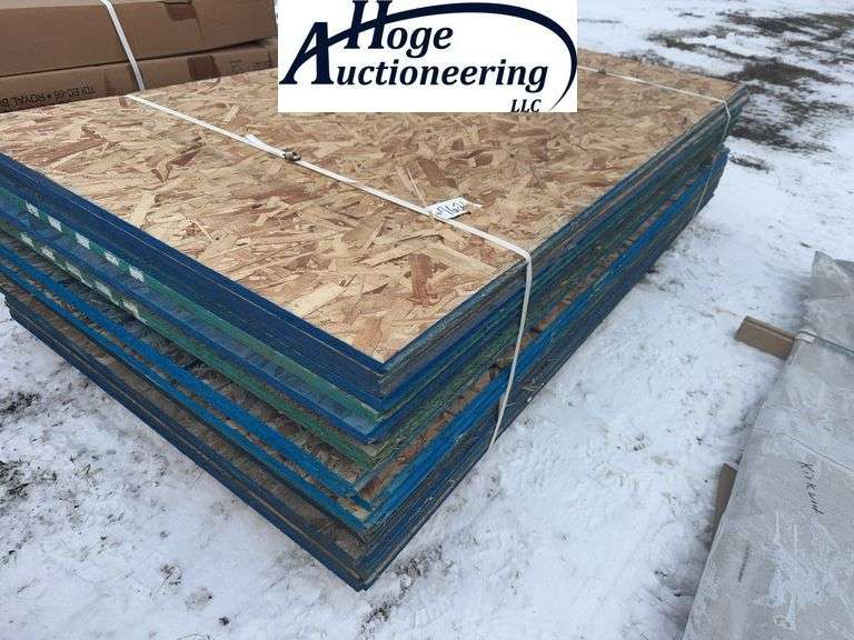 Pallet-4x8 OSB board, approx 24 count- 1 money - Hoge Auctioneering LLC
