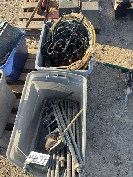 Half pallet--2 totes- threaded pipe, rope, log chain - Hoge ...