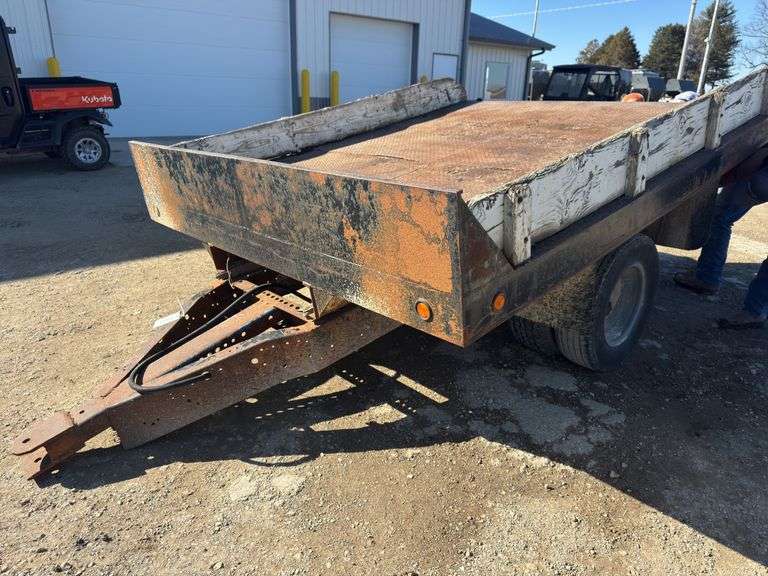 Homemade pin-hitch trailer, 8x9, no paperwork - Hoge Auctioneering LLC