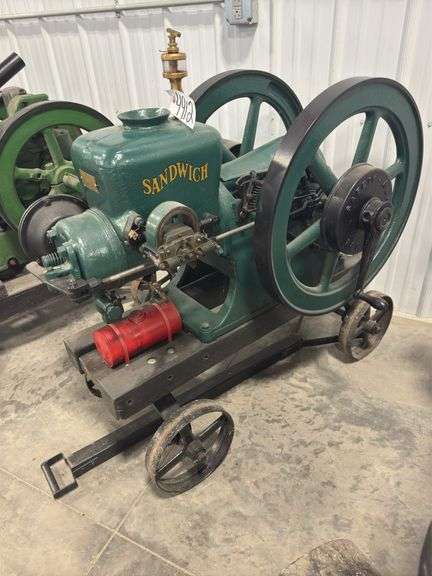 2.5 HP SANDWICH HIT N MISS GAS ENGINE, - Hoge Auctioneering LLC