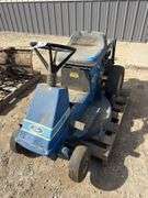Ford R11 riding mower, not running - Hoge Auctioneering LLC
