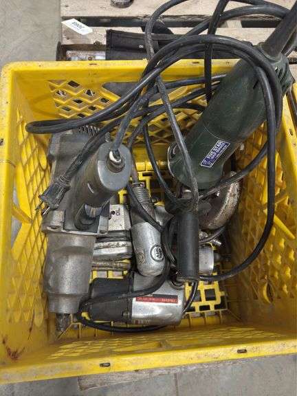 CRATE MISC TOOLS - Hoge Auctioneering LLC