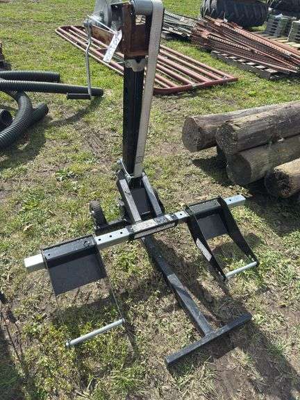 GARDEN/ UTV JACK STAND - Hoge Auctioneering LLC