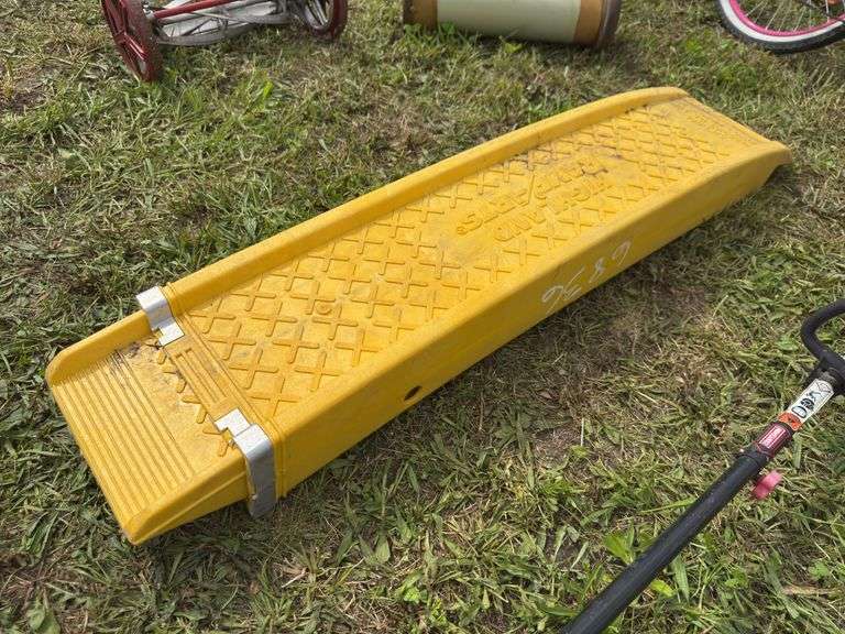 HIGHLAND RAMPS - Hoge Auctioneering LLC