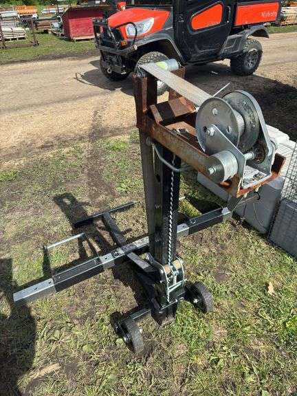 GARDEN/ UTV JACK STAND - Hoge Auctioneering LLC