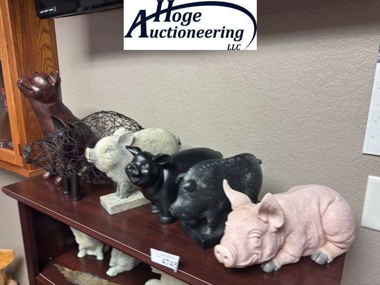 Top Shelf - Variety of pig decor - Hoge Auctioneering LLC