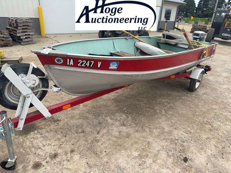 1974 LUND 14 FT BOAT W/ MOTOR, W/ 1973 APPLEBY TRAILER, OARS, COVER ...