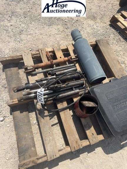 PALLET--RAMSET R150 FASTENING TOOL, MISC - Hoge Auctioneering LLC