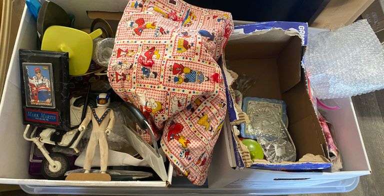 Box of Miscellaneous Items & Vintage Toys - Hoosier Auction Group