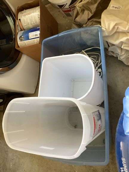 Tote/Trash can/wrapping paper container - Hoosier Auction Group