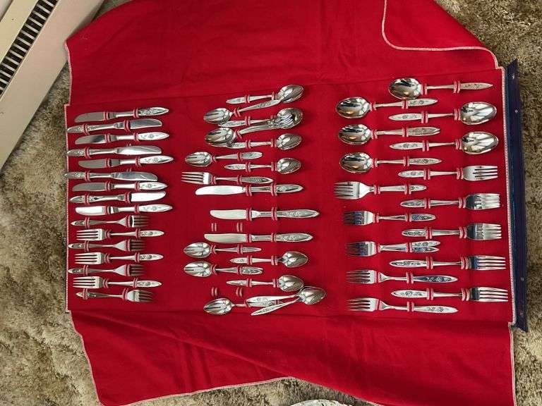 Silverware set - Hoosier Auction Group