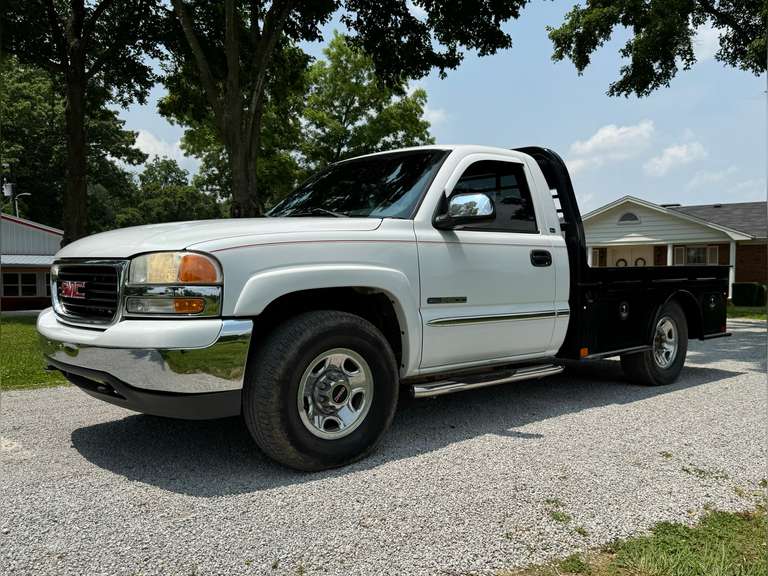 2000 GMC Sierra 2500 SLE - Hoover's Auctions & Real Estate LLC