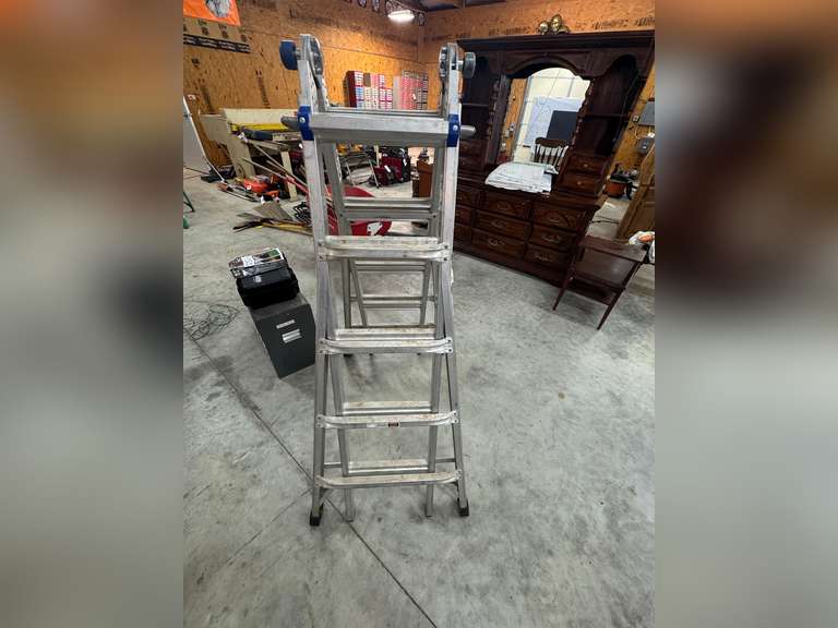 Werner 300lb Multi Step Ladder - Hoover's Auctions & Real Estate LLC