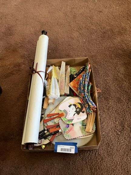 Folding and paddle fans, scroll - Hurley Real Estate & Auctions