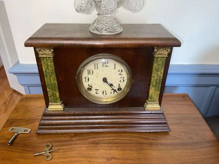 Mantel clock w/ marbleized columns, two keys - Hurley Real Estate ...