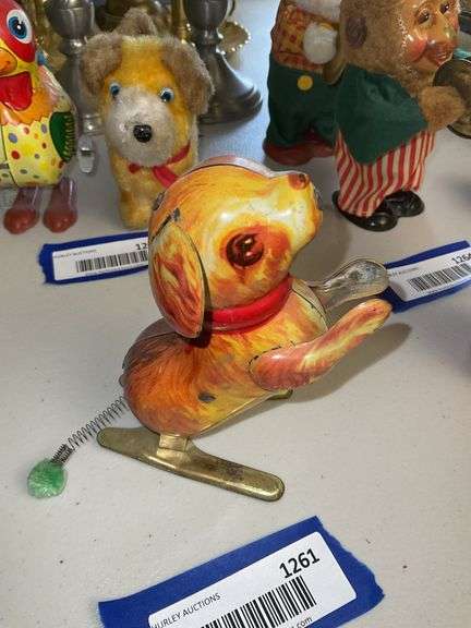 Tin toy wind-up dog - Hurley Real Estate & Auctions