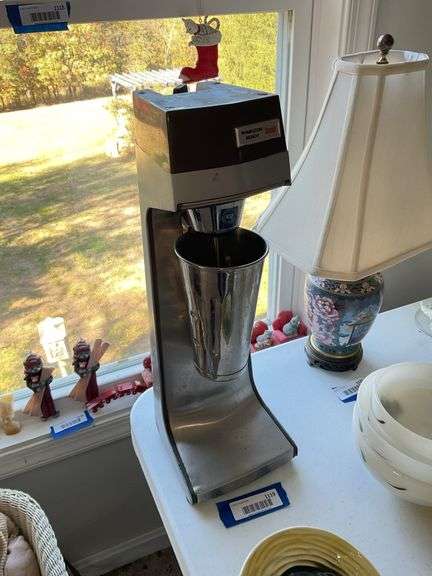 Hamilton Beach Scovill milkshake machine - Hurley Real Estate & Auctions