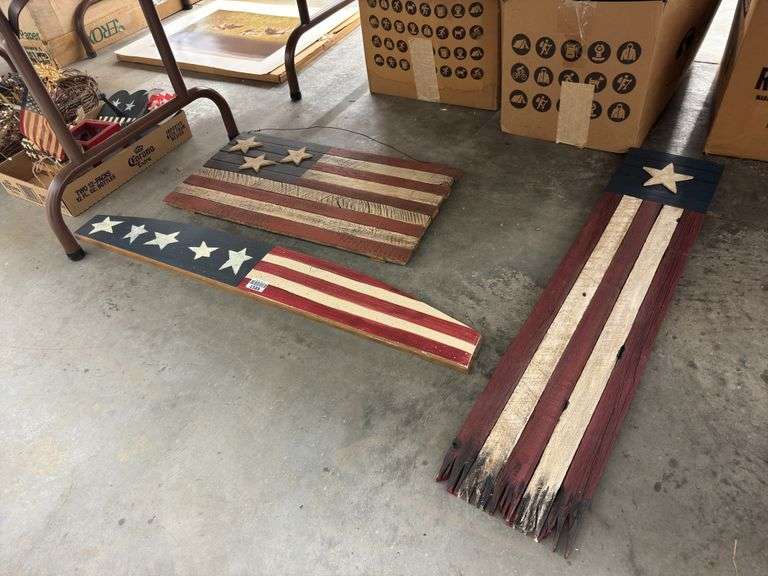 American country style decor lot, wreath and more - Hurley Real Estate ...