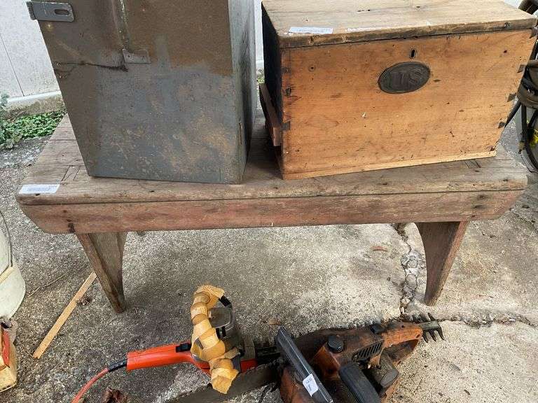 Primitive wooden bench - Hurley Real Estate & Auctions