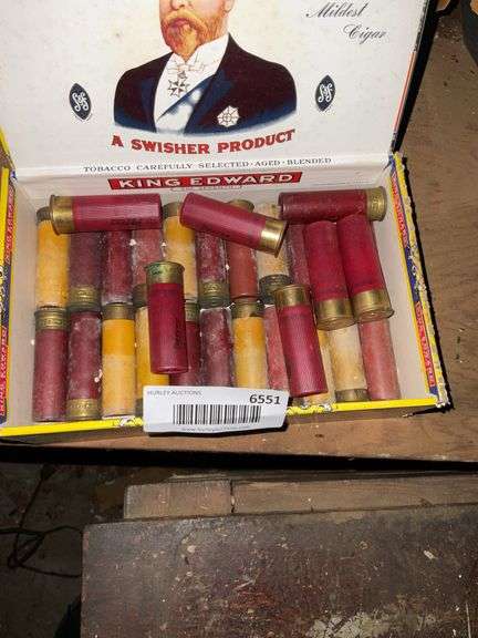 Cigar box of shotgun shells, Center fire revolver/pistol cartridges ...