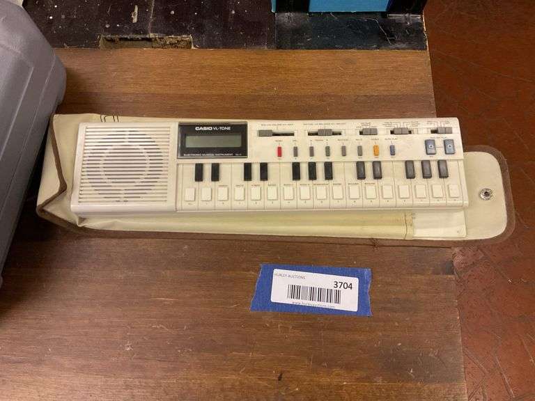 Vintage Casio VL-Tone mini synthesizer keyboard w/ case - Hurley Real ...