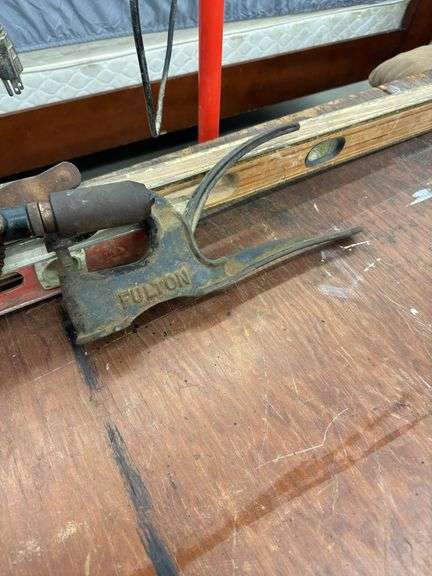 Levels and antique hand tools - Hurley Real Estate & Auctions