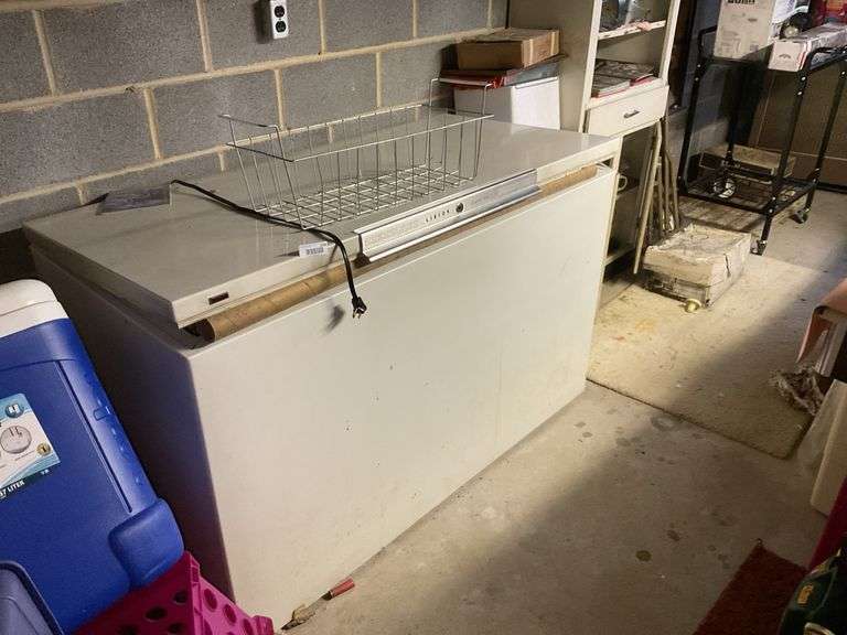 Gibson 20 ft chest freezer, 57x36x29 - Hurley Real Estate & Auctions