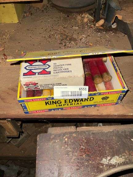 Cigar box of shotgun shells, Center fire revolver/pistol cartridges ...