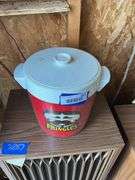 Pringles advertising ice bucket w/ tongs - Hurley Real Estate & Auctions