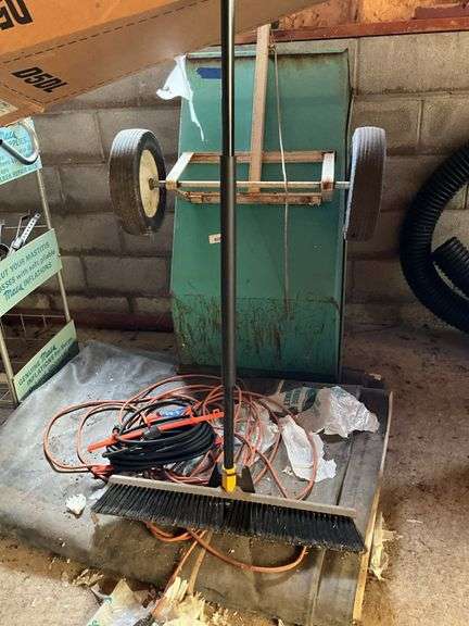 Pull behind wagon, push broom, tarp, extension cords - Hurley Real ...