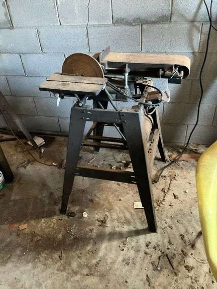 Belt/disc sander on base - Hurley Real Estate & Auctions