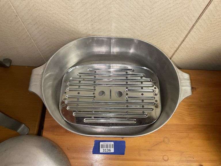 Wagner Ware magnalite cast roaster w/ rack and lid - Hurley Real Estate ...